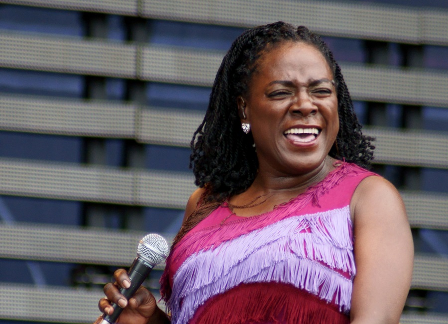 Gospel Singer Sharon Jones Passes Away Singing Hymns With Her Last ...