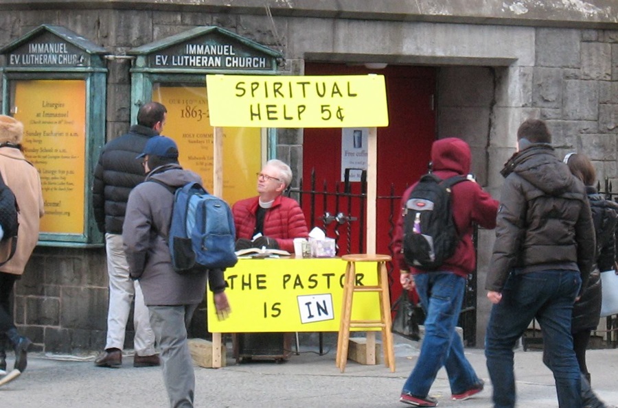 \'Peanuts\' Lucy Inspires New York Minister to Set Up \'Spiritual Help ...