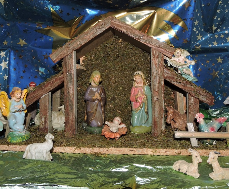 Priest Refuses To Set Up Nativity Scene For Fear Of Offending Muslims ...