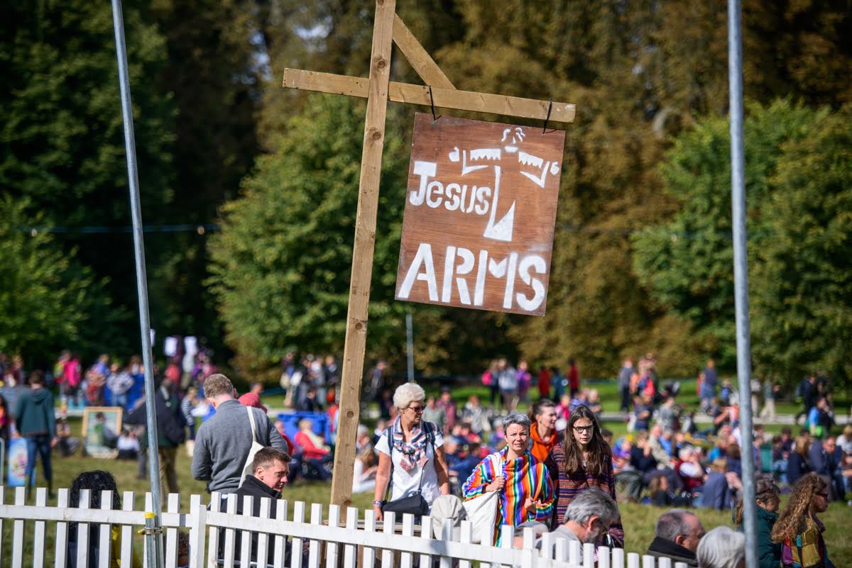 New Study Shows How UK Christian Festivals Are Still Male Dominated ...