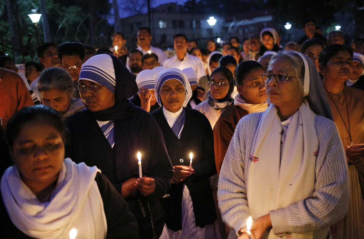 It\'s official: Christians don\'t respond to persecution with violence ...
