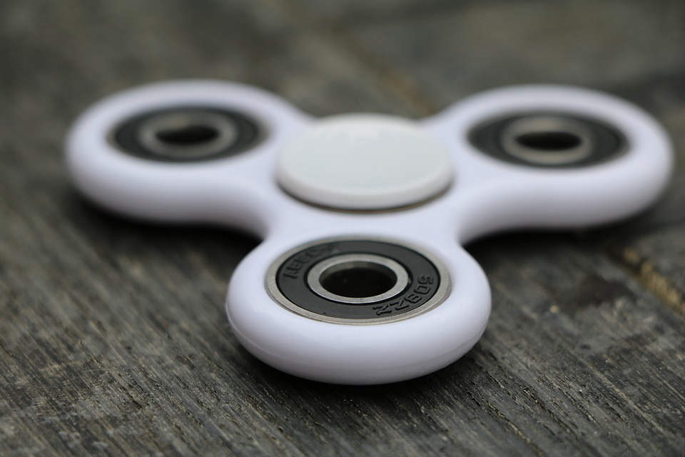 Toying with the Trinity: Can fidget spinners point us to God ...