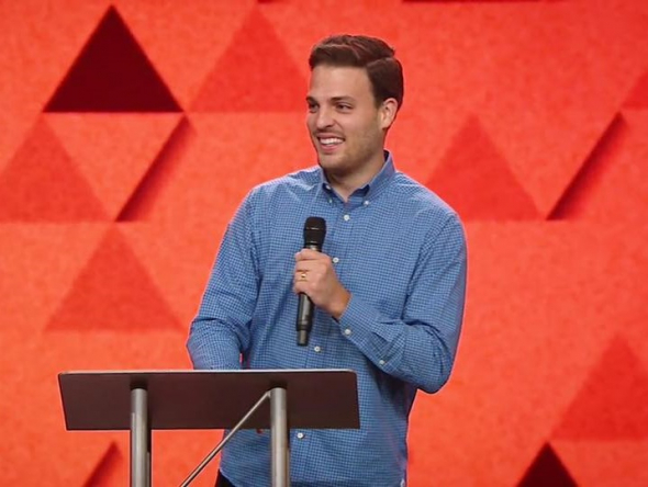Pastor at 40,000-member megachurch removed over 'moral failing ...