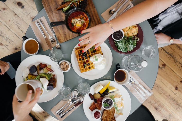 Why midnight snacking is bad: Health experts reveal downside to eating ...
