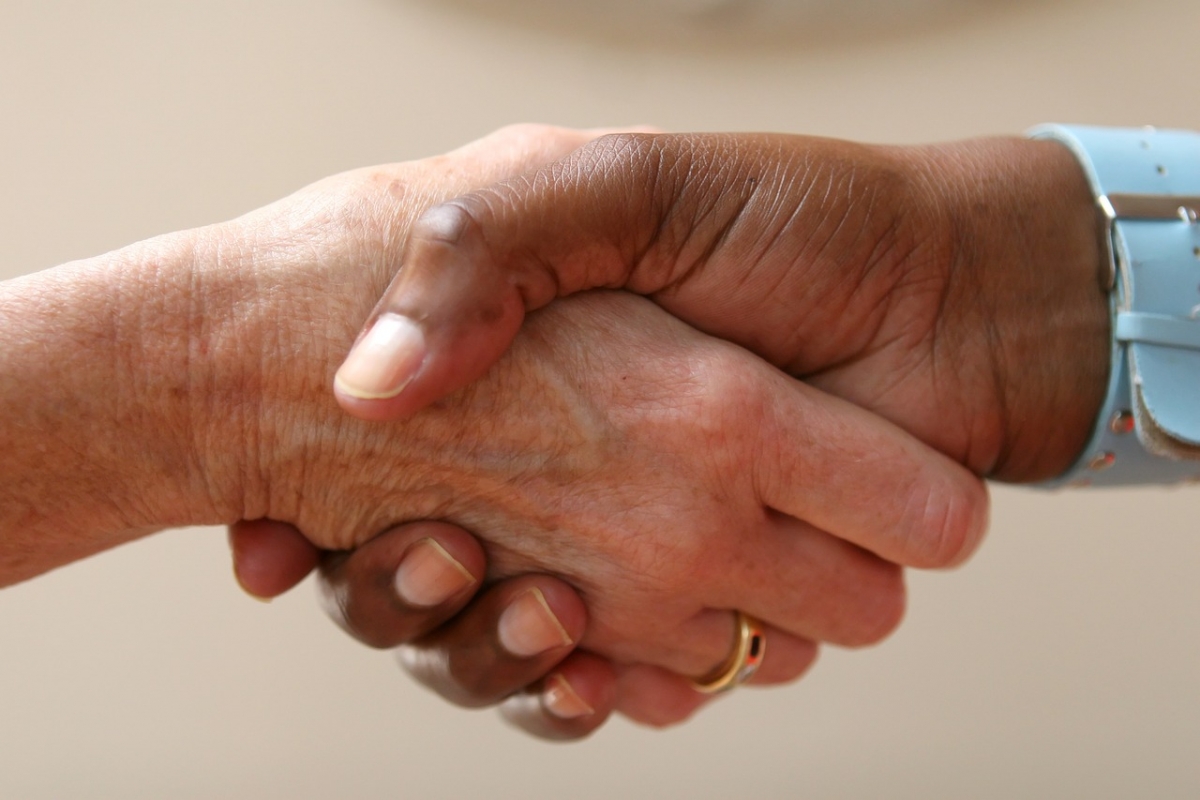 3 tips to making peace with all people - Christian Today