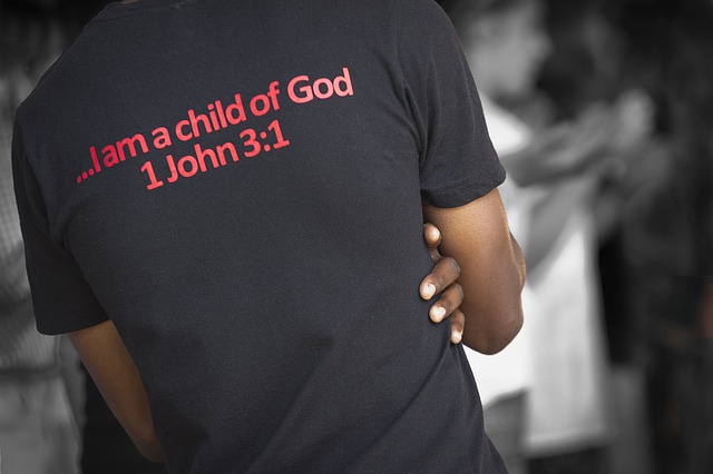 3 signs of a man-centered church - Christian Today
