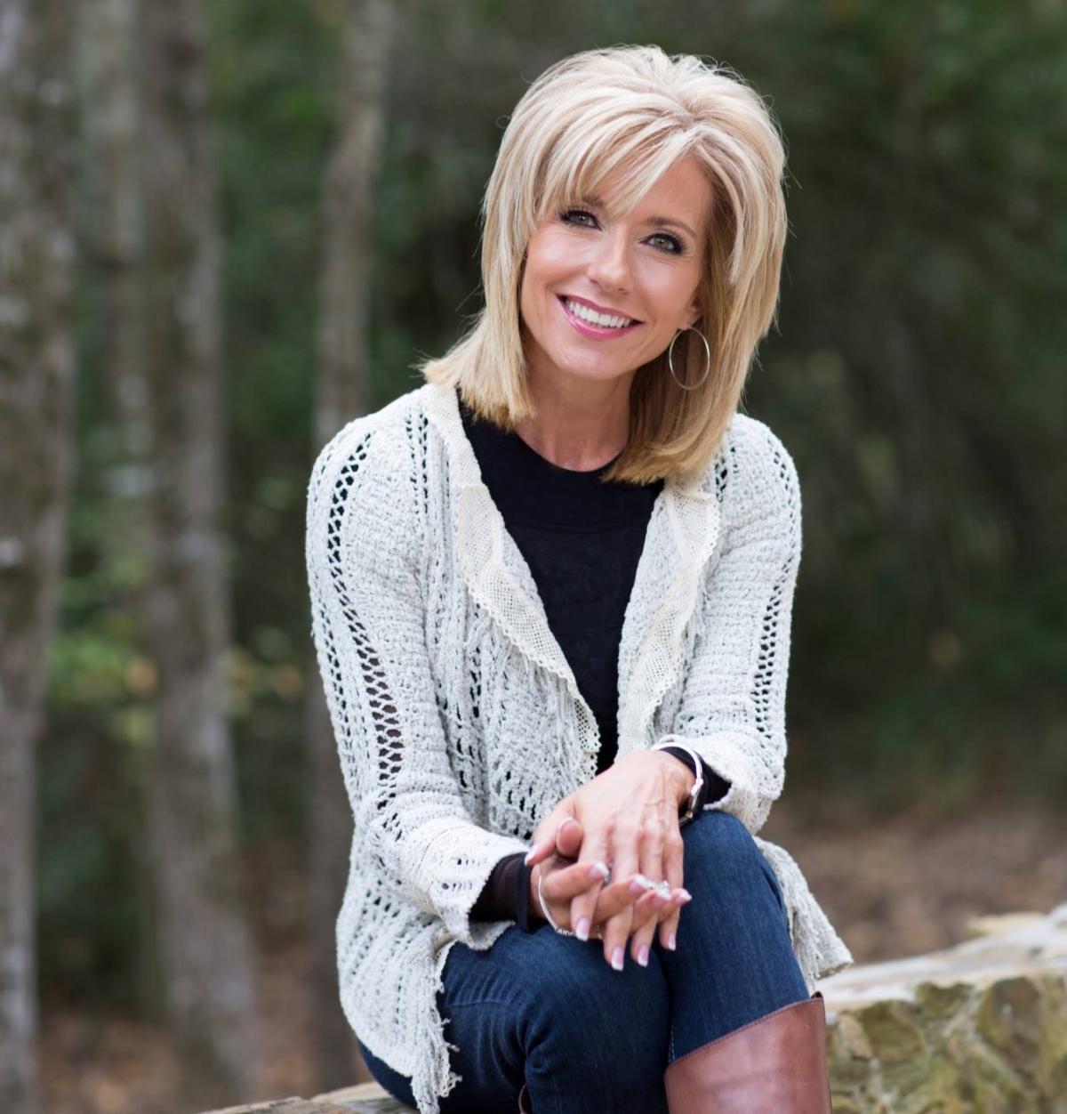 Beth Moore tells worried male preachers she's not trying to take over ...