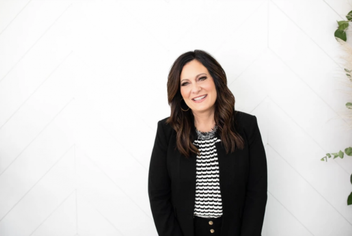 Lysa TerKeurst announces divorce, standing 'firm' in faith despite pain ...