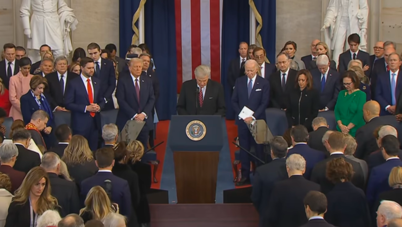 Evangelist Franklin Graham prays for Trump - Christian Today