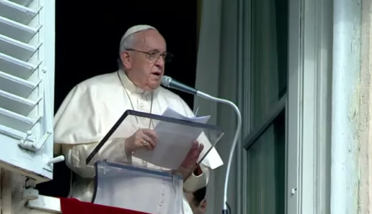 Pope stable after suffering respiratory failure - Christian Today