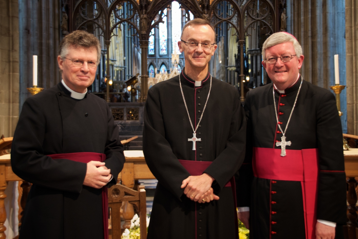 Roman Catholic archbishop made honorary canon of Worcester Cathedral ...