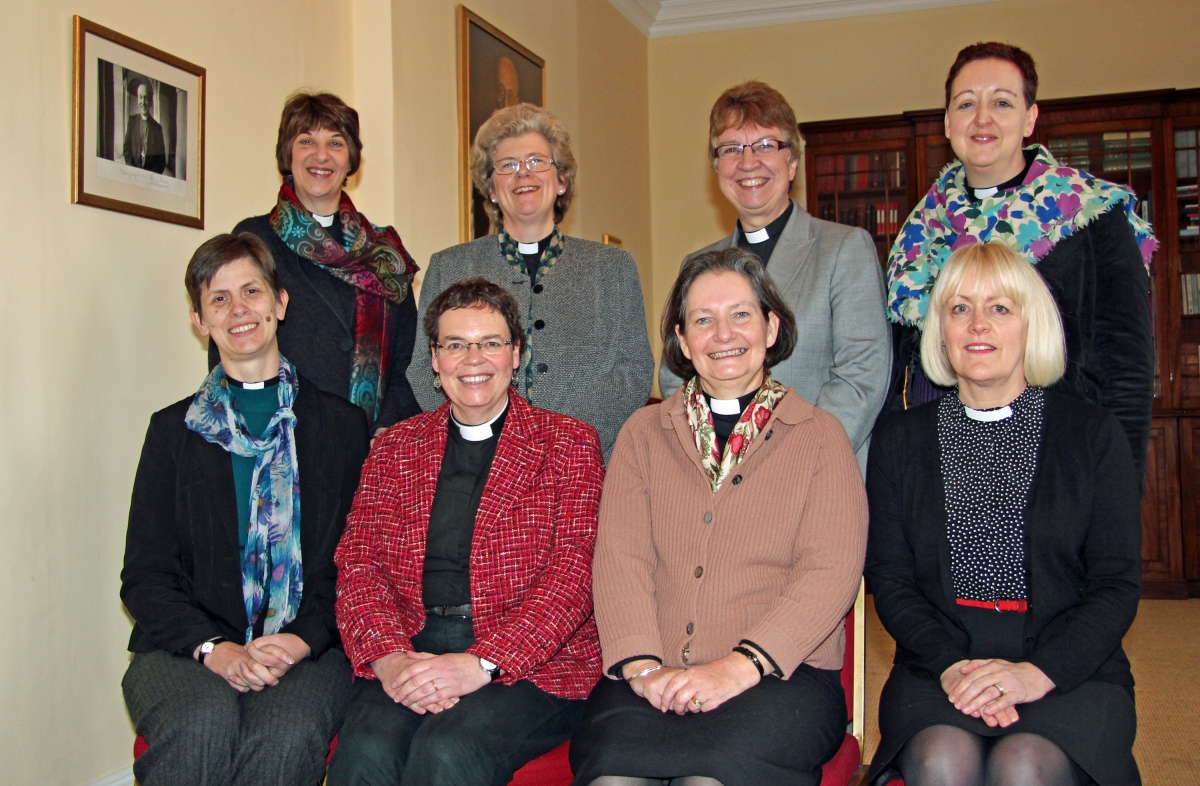 (Photo) Female observers join House of Bishops meeting - Christian Today