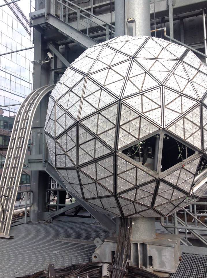 Watch New Year\'s Eve Times Square ball drop 2014 live stream online ...