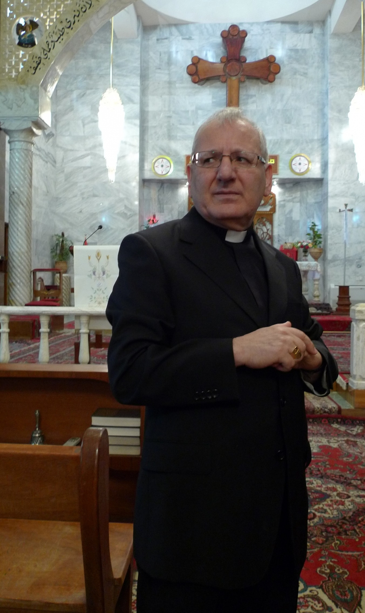 Priest defies bishop\'s order to return to ISIS-controlled Iraq ...