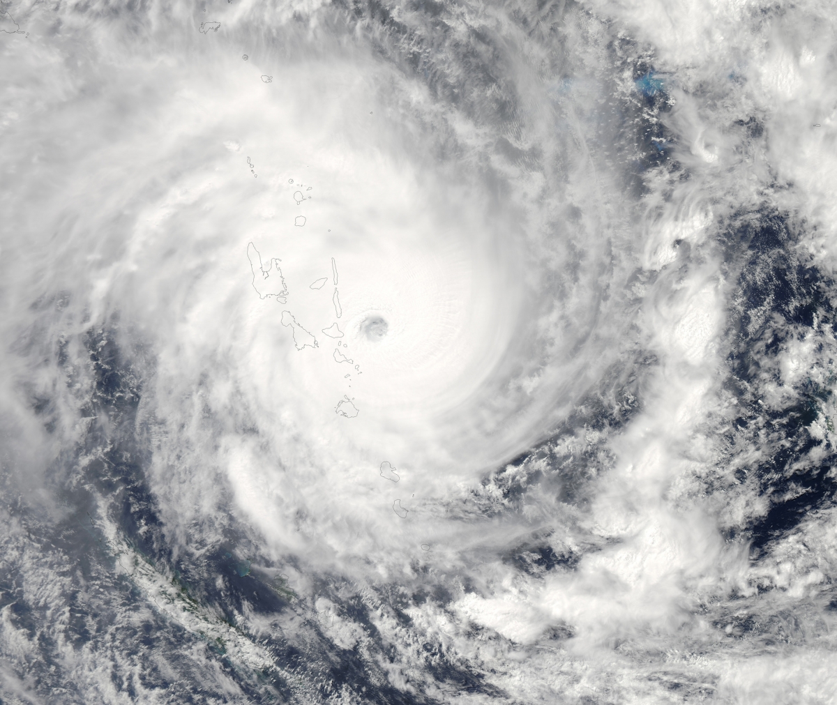 Vanuatu cyclone wreaks widespread devastation - Christian Today
