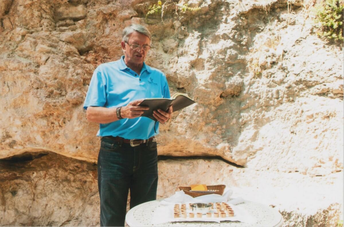 Pastor Phil Lineberger commits suicide; Struggle with depression took ...