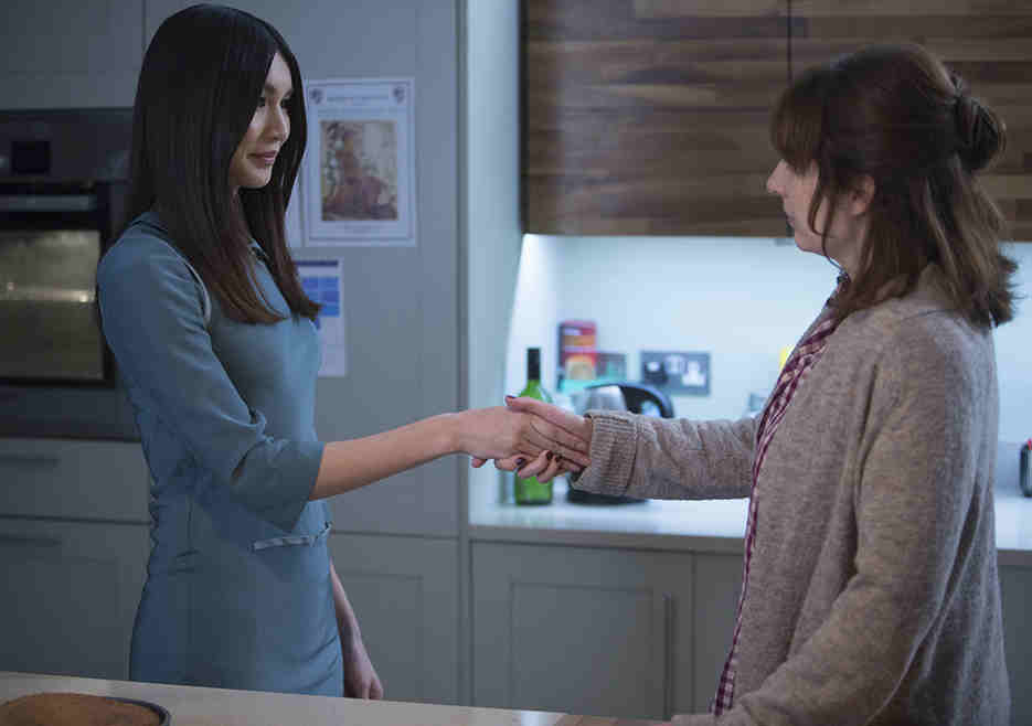 \'Humans\' season 1 episode 3: Laura decides to keep Anita after she ...