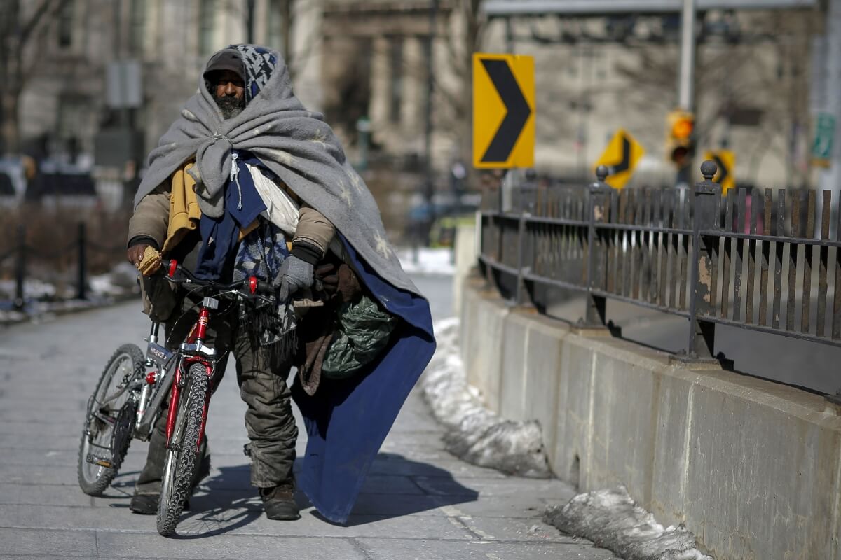 NYC Police expel homeless from Harlem in preparation for Pope\'s ...