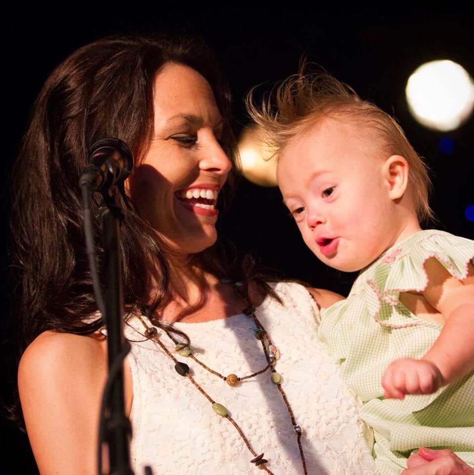 Cancer-stricken singer Joey Martin Feek shows no resentment as she ...
