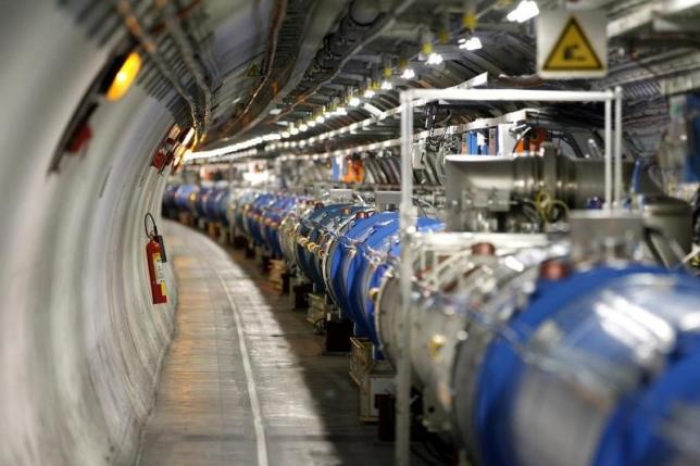 How did life on Earth begin? World\'s most powerful collider\'s tries ...