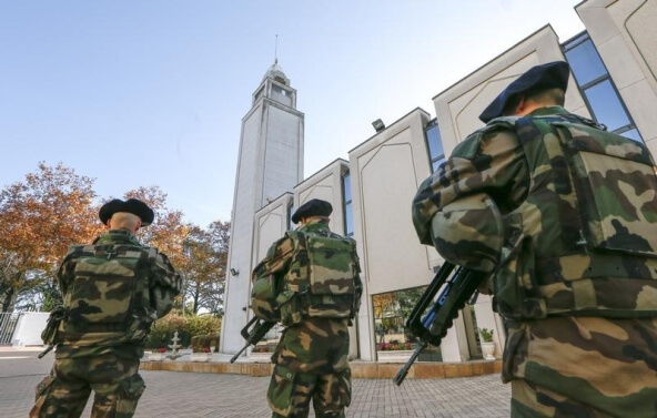 French police seize over 300 weapons, jihadist propaganda in raids on ...