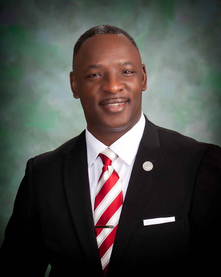 Armed man enters North Carolina church to do harm but ends up embracing ...