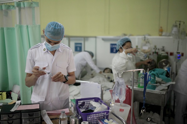 Another Zika virus complication? WHO reports rise of rare paralysing ...