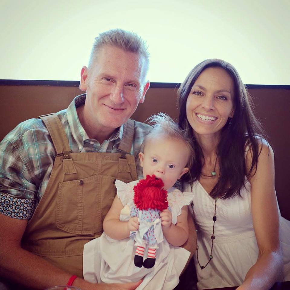 Joey + Rory\'s \'Hymns\' album tops country, Christian music charts ...