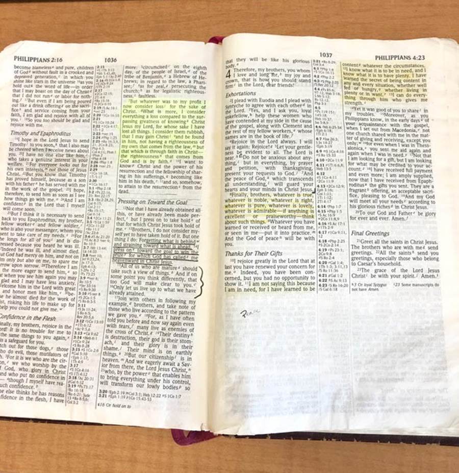 U.S. Air Force allows Bible at officer\'s workstation after ...
