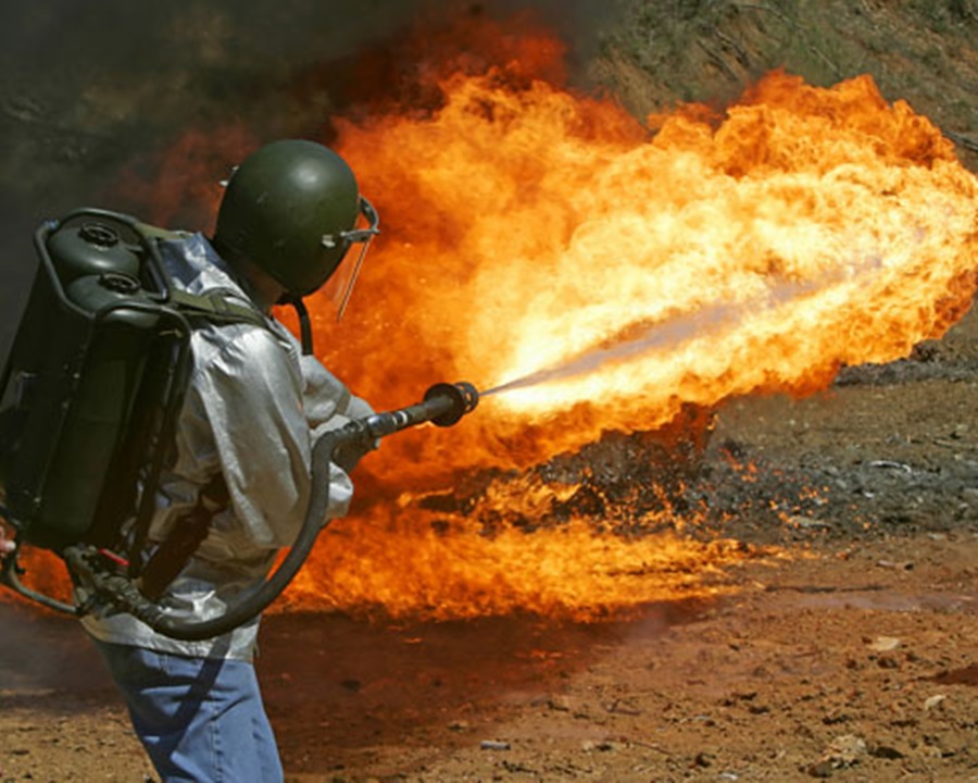This time, ISIS uses flamethrower to execute 6 of its leaders in Iraq ...