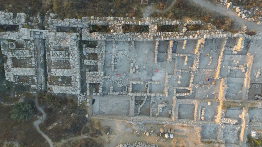 \'Solomon\'s Palace\' discovered in Israel, showing another proof that ...